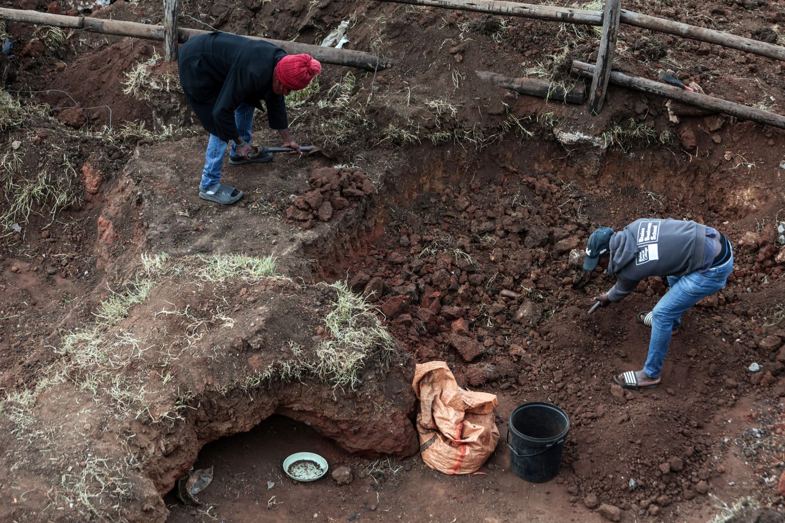 Gold fever hits Gugulethu: Residents dig up a kraal in Springs