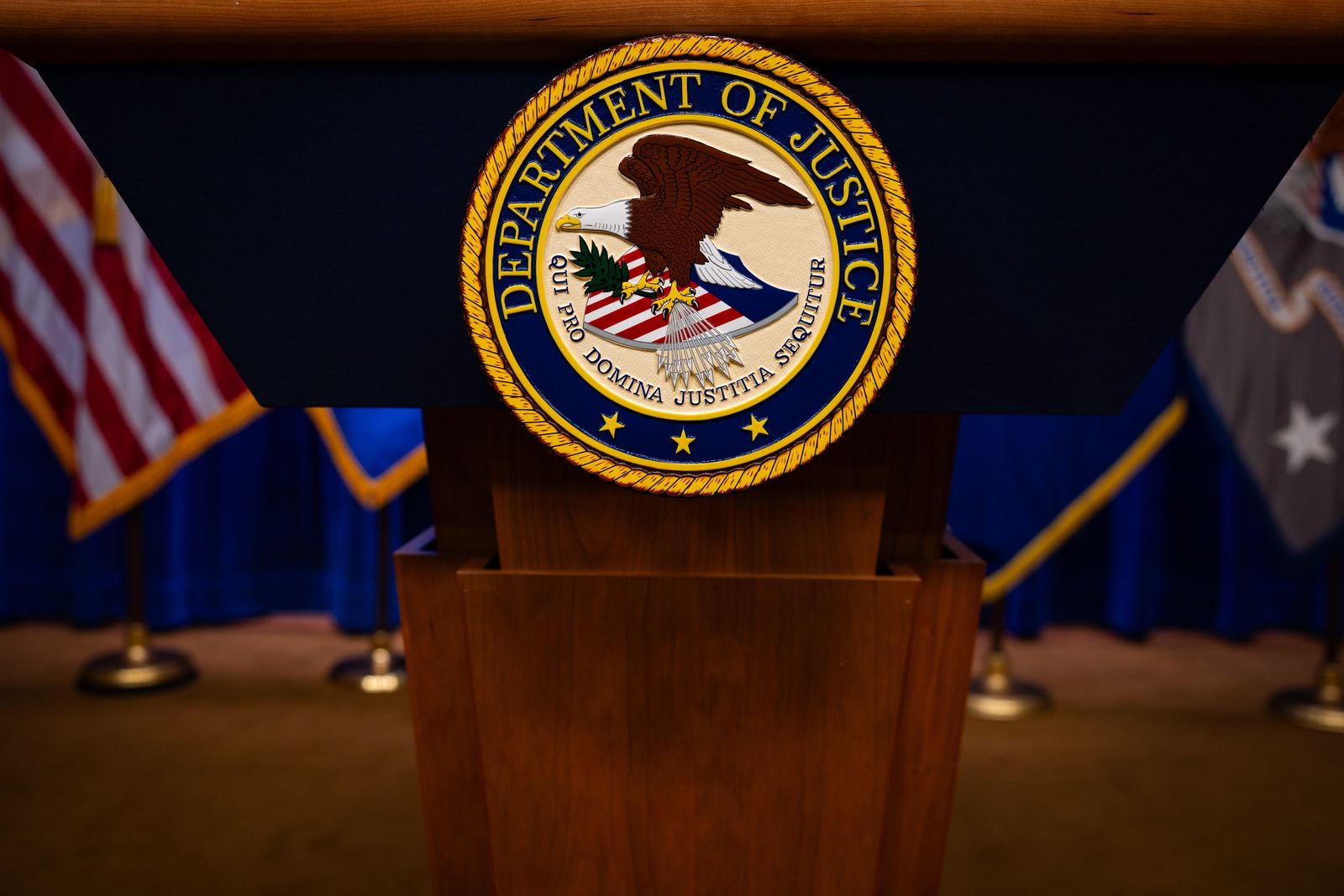 US accuses contractor of illegally sharing classified information with ...