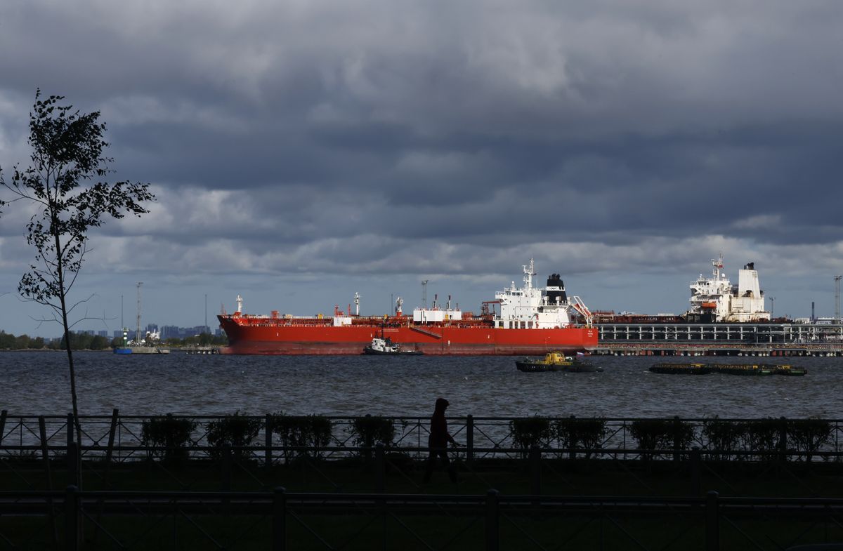 Supertankers sailing to pick up Venezuelan oil for China make u-turn ...
