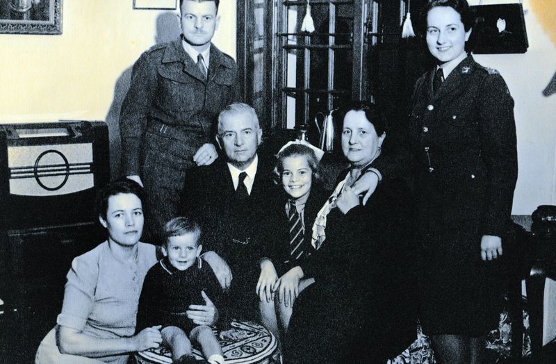 The remarkable Ouma and Oupa Steenkamp who were thorns in the side of ...