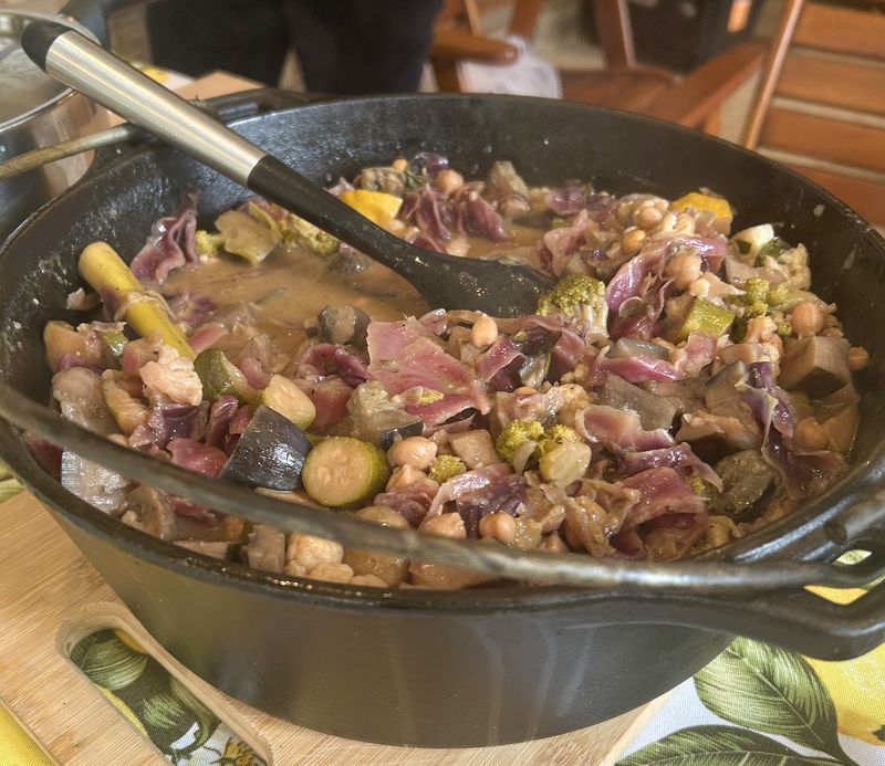 From meat lover to vegetarian — a flavourful Thai vegetable potjie