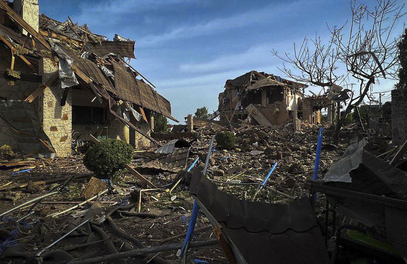 Ukraine update: Crimea under missile attack