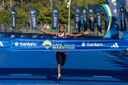 Records tumble in hugely successful Cape Town Marathon