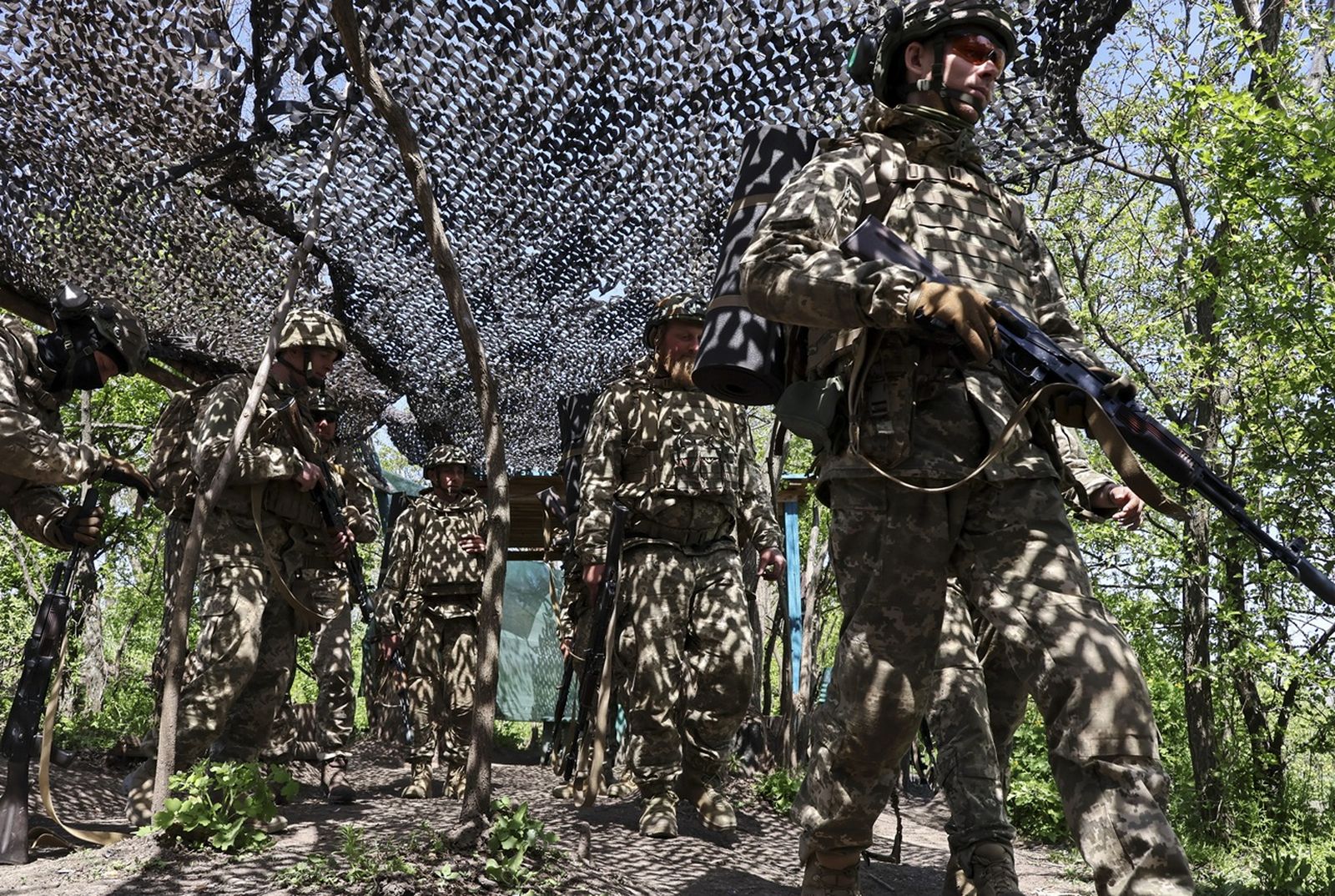 Ukraine, Russia trade accusations of violating US-backed ceasefire