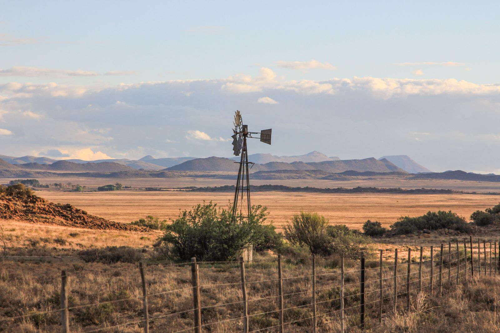 Catch the wind – The meditative magic of a Karoo windpump