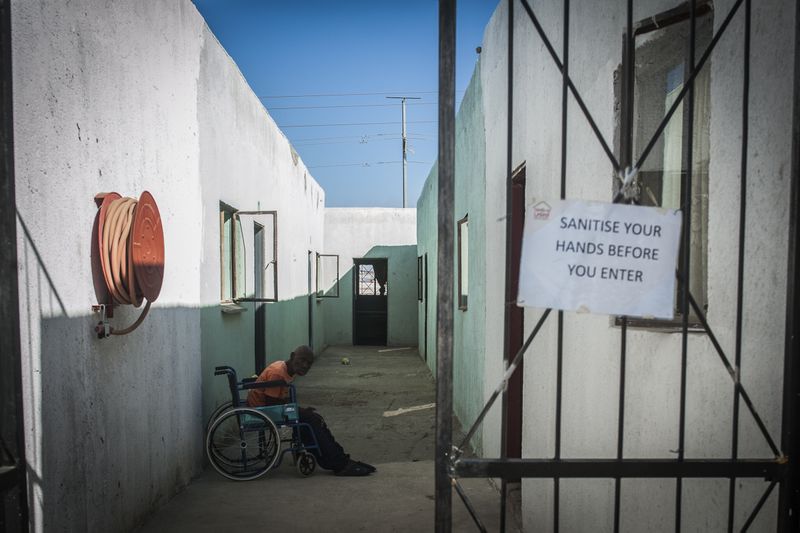 Old-age home blues: Finding ways to ease alienation during lockdown
