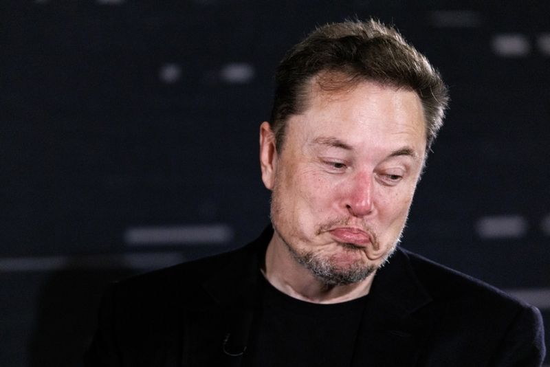US Secret Service says it is aware of Musk post about Biden, Harris