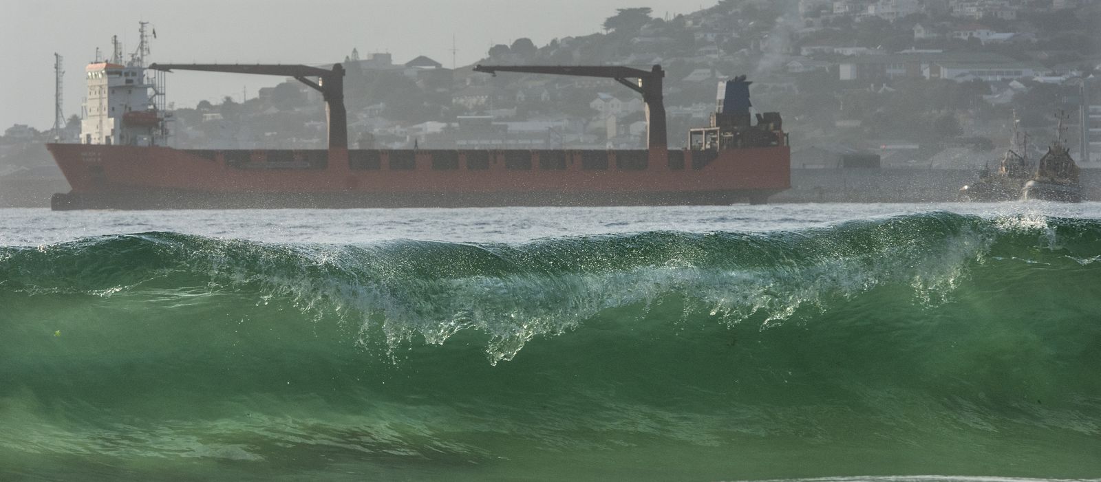 In pictures — a whole lot of fokol being loaded on to the Lady R