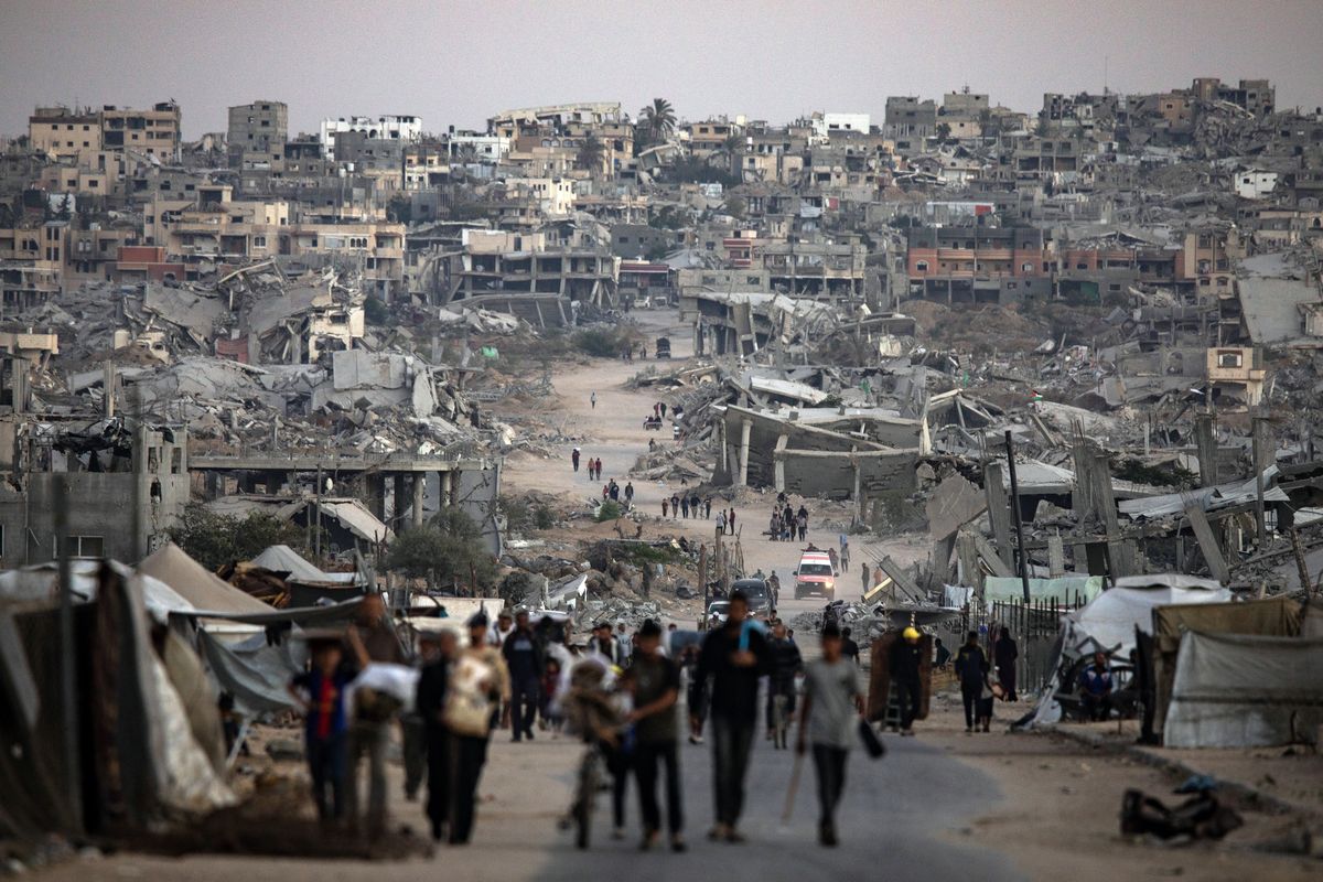 Behind the scenes of the mysterious arrival of planeloads of Palestinians