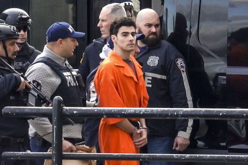 Minnesota man arrested for posing as FBI agent to free Luigi Mangione ...