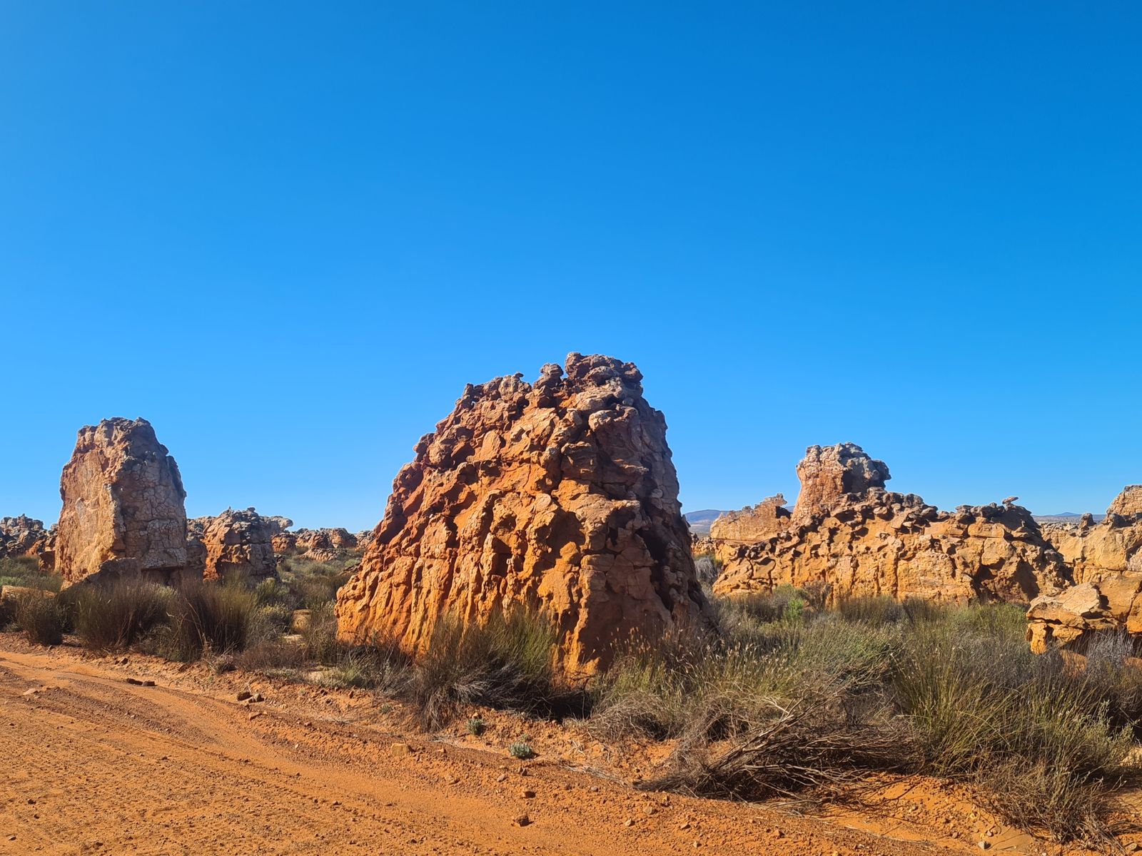Towards the ancient wonders of the Koue Bokkeveld mountains