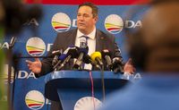 ‘I have loved leading the DA,’ says Steenhuisen, exiting leadership ...