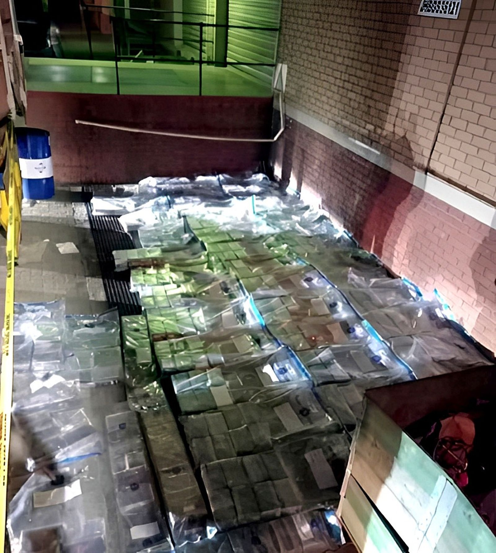 Another cocaine theft — cop confirms R55m missing from R286m ...