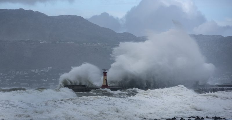 ‘Cape of Storms’ – climate researchers explain Cape Town’s recent ...