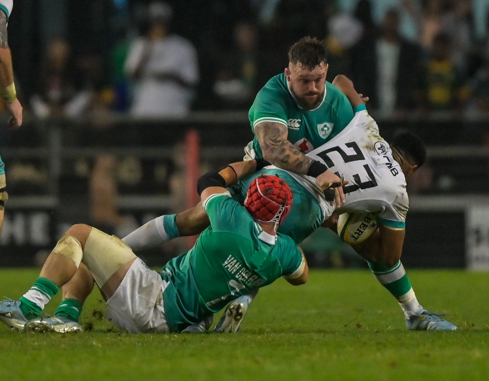 Ciarán Frawley drop-goals Ireland to sensational 25-24 win over Boks at ...