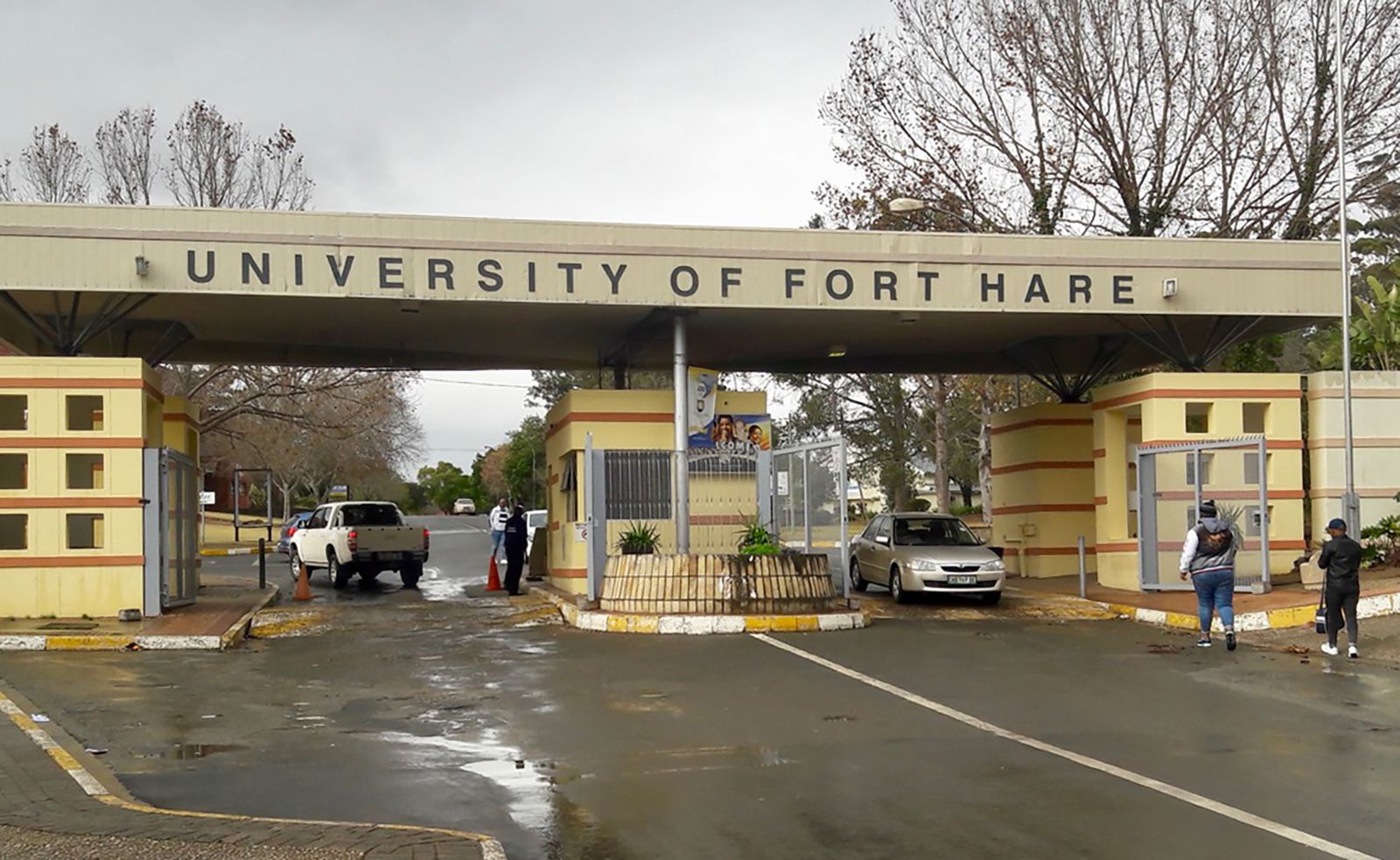 Suspension of Fort Hare's vice-chancellor highlights decades of alleged ...