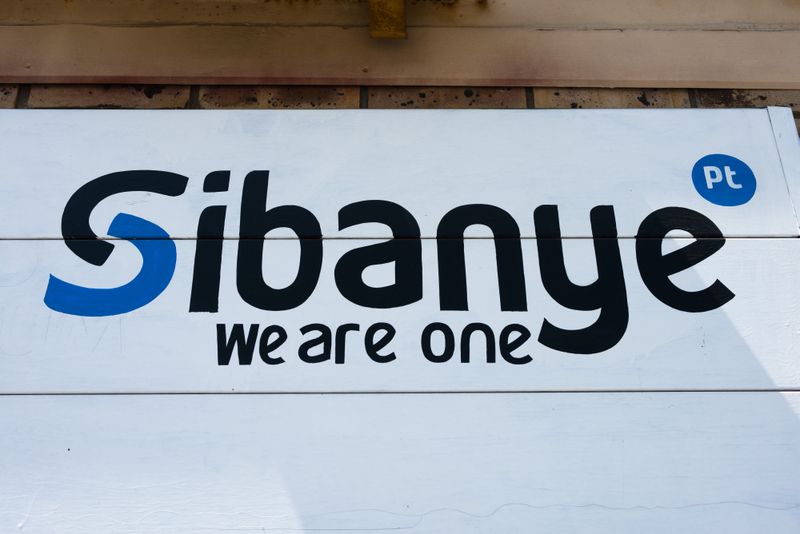 Sibanye Loses UK Suit Over Canceled $1 Billion Brazil Mine Deal