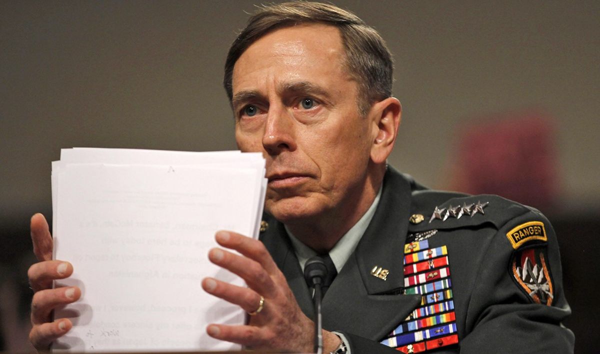 Book review: The Insurgents: David Petraeus and the plot to change the ...