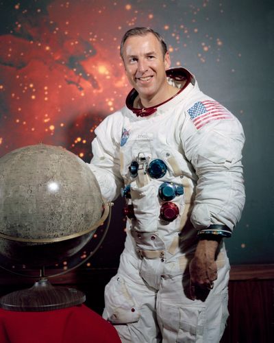 James Lovell, commander of Nasa’s most ‘successful failure’, Apollo 13 ...
