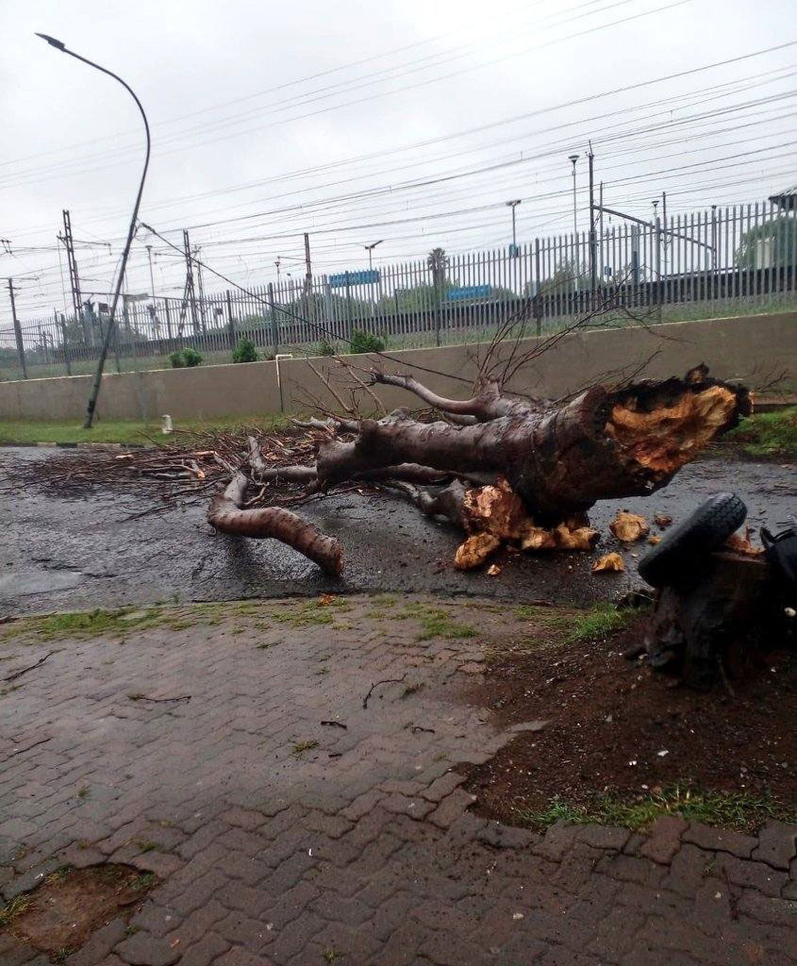Gauteng hit by Level 9 storm as Amnesty report warns of flood risks in ...