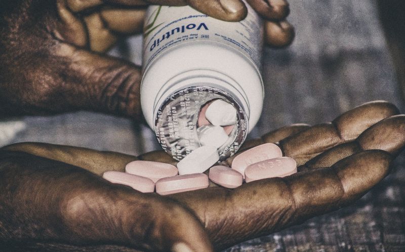 Clinic staff shortages and wait times ‘frustrate access to ARVs in Free ...