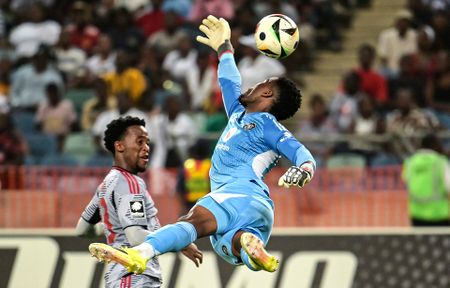 Broos faces tough call on World Cup goalkeeping trio