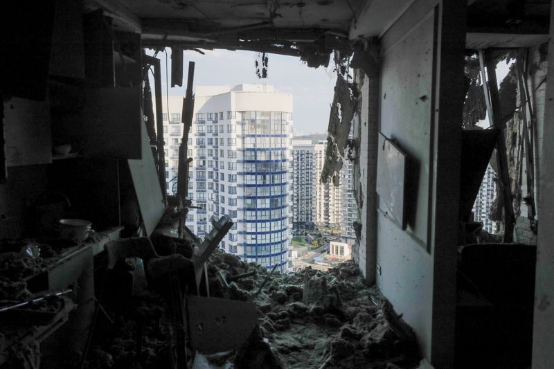 Russia attacks Kyiv for third night in a row, one killed in south Ukraine