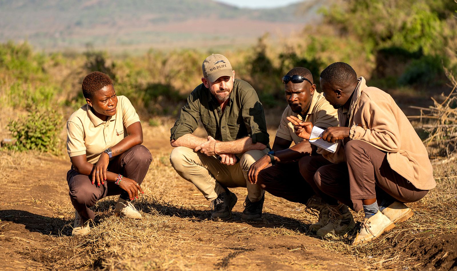 Selfie safari crisis as social media drives dangerous, unethical ...