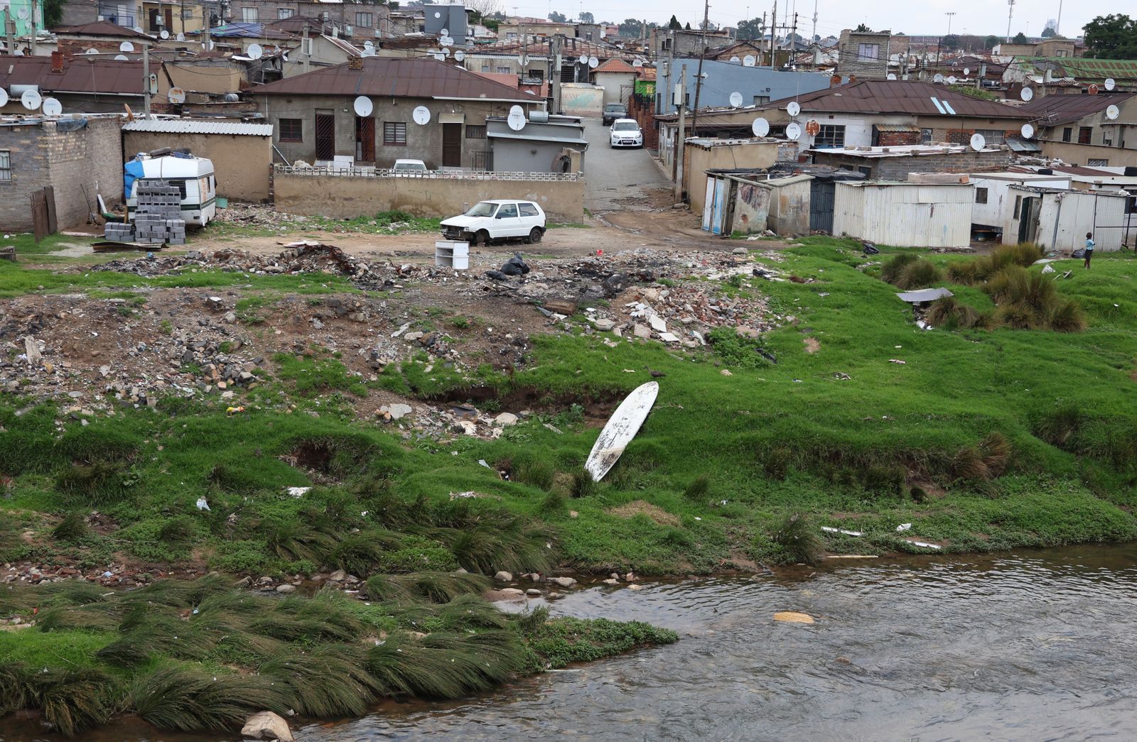 Gauteng hit by Level 9 storm as Amnesty report warns of flood risks in ...