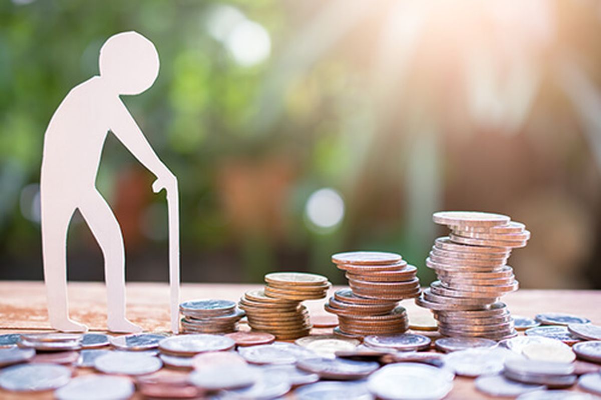 How to manage retirement income in a falling investment market