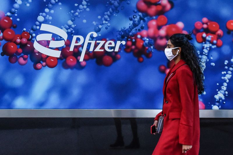 Pfizer picks China firm involved in drug recall for Covid pill