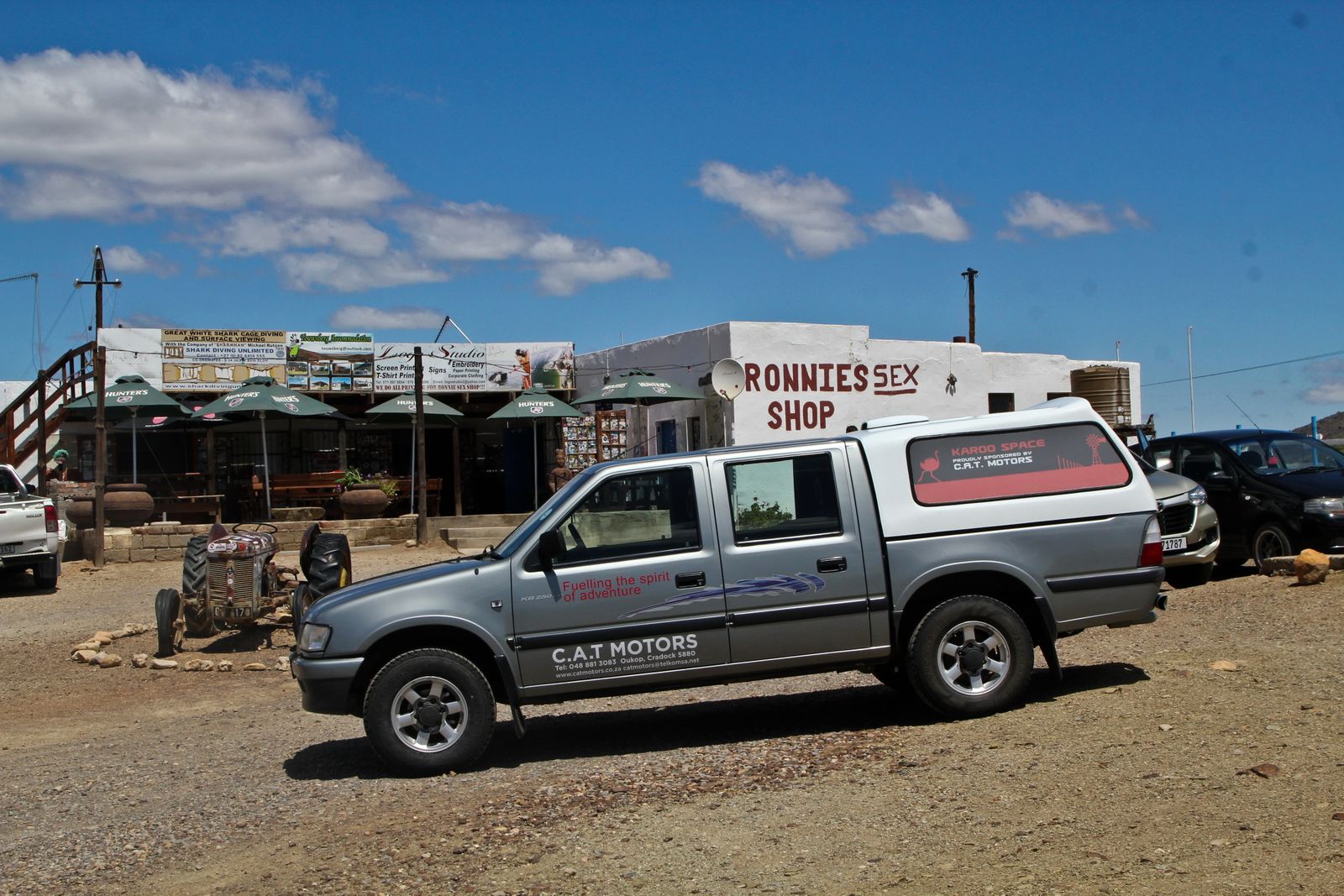 Bandits, birds, a broken bakkie in Barrydale: A Karoo Spacemobile tale