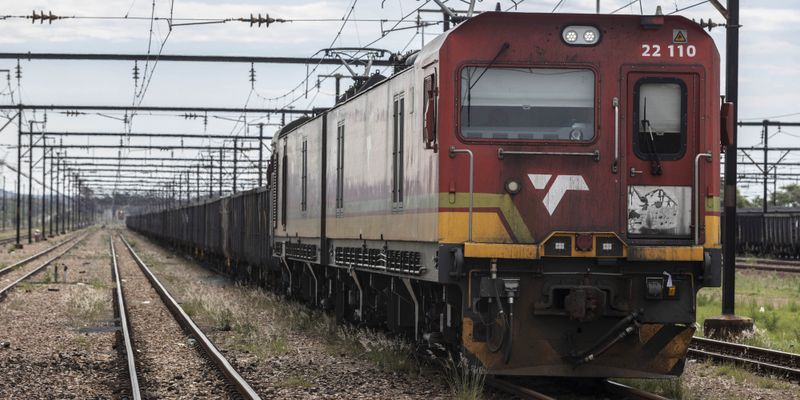 Transnet rail network looks set to gain momentum –finally