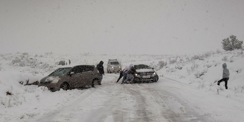 More snowfall and heavy rain forecast for KZN, Eastern Cape and Western ...