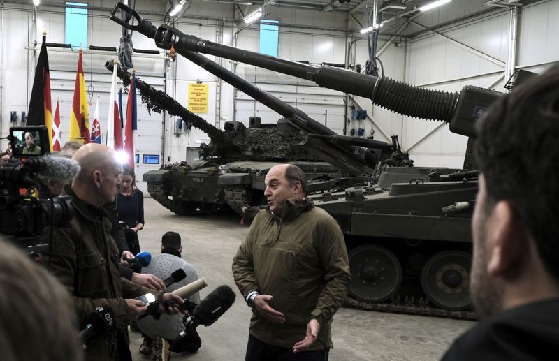 First UN aid convoy reaches sites near Ukraine's frontline