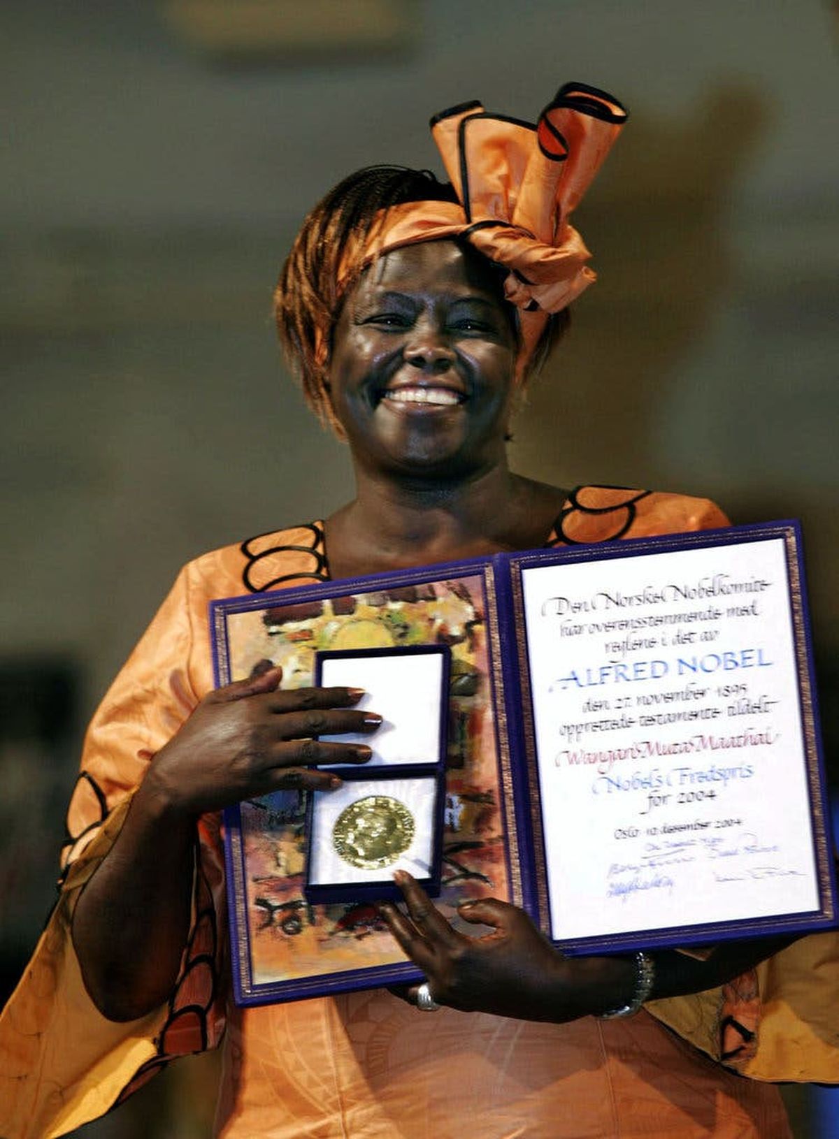 Nature’s Defenders: Wangari Maathai, the tree woman of Kenya who gave ...