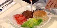 Test-tube burger declared 'close to meat'