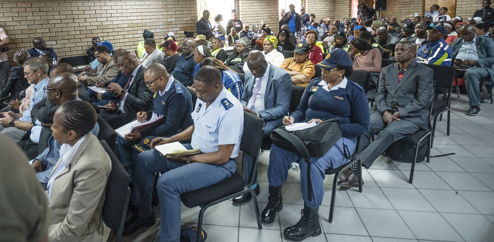 ‘No proper plan in Cape Town to deal with gang violence’ — Cachalia