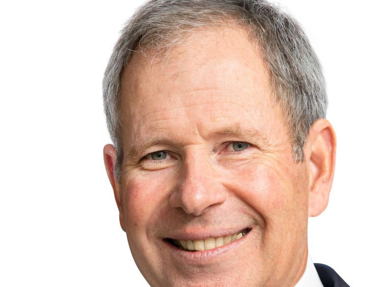 Private hospital groups squeeze earnings from meagre patient growth
