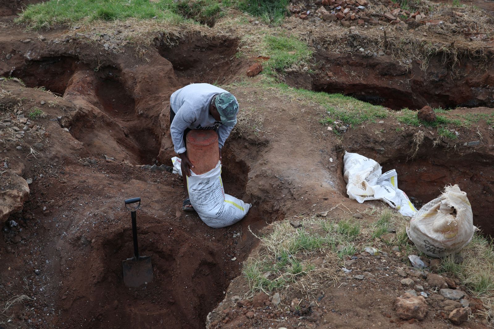 Gold fever hits Gugulethu: Residents dig up a kraal in Springs