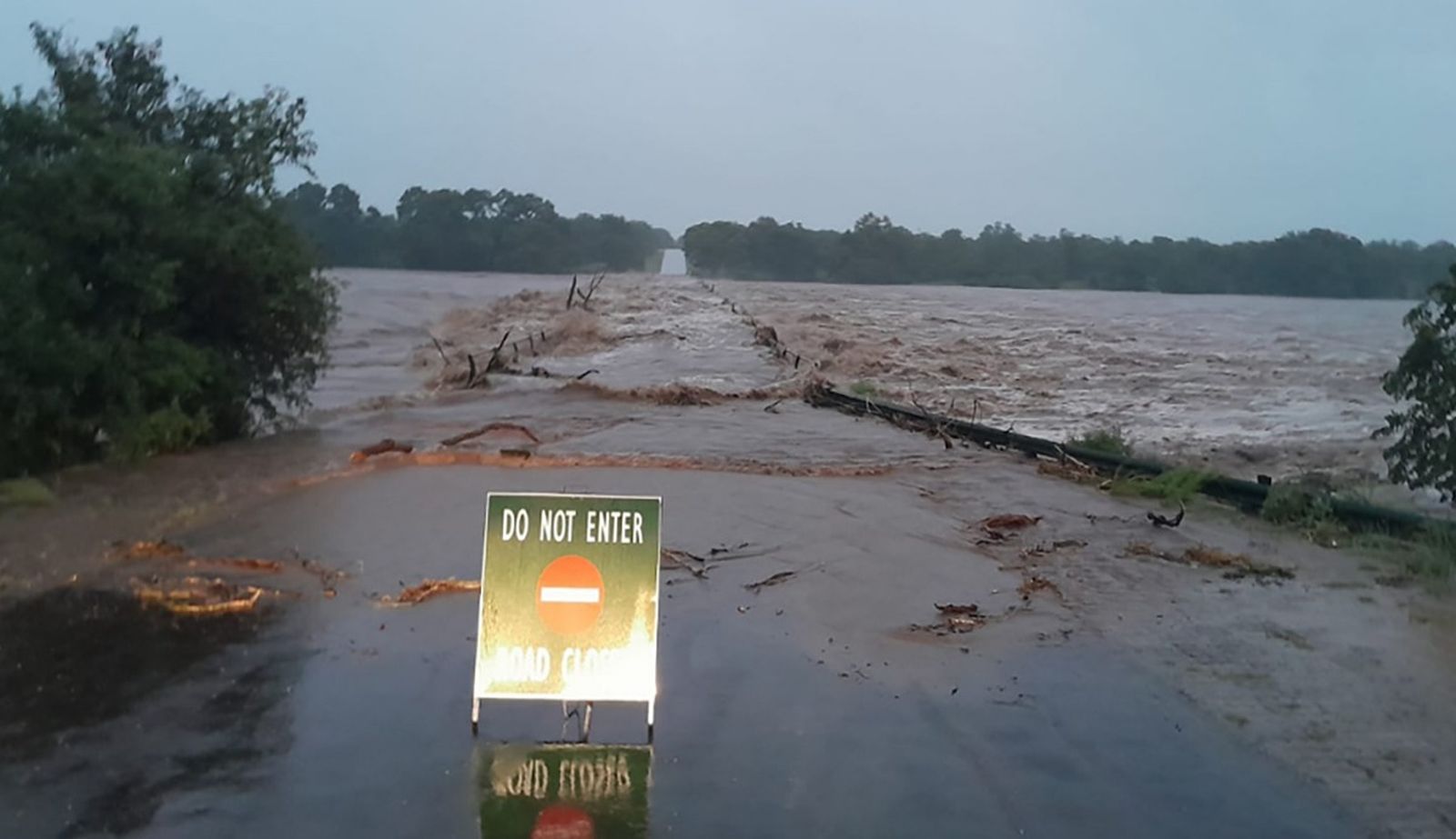 Kruger Park: SANParks evacuates Letaba, closes Phalaborwa Gate
