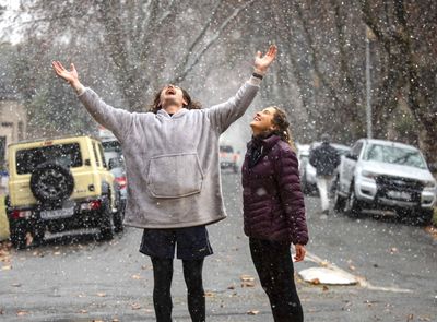 Snowfall blankets parts of Johannesburg as freezing winter weather ...